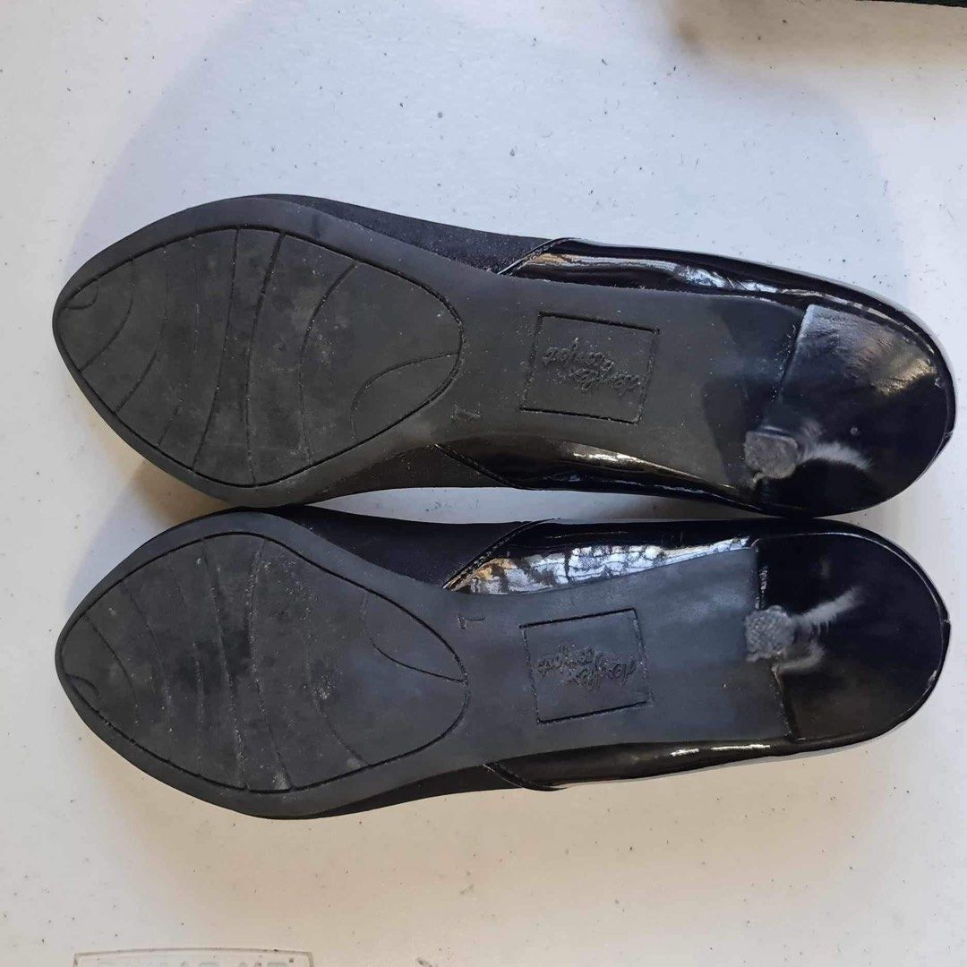 Dexter comfort heels, Women's Fashion, Footwear, Heels on Carousell