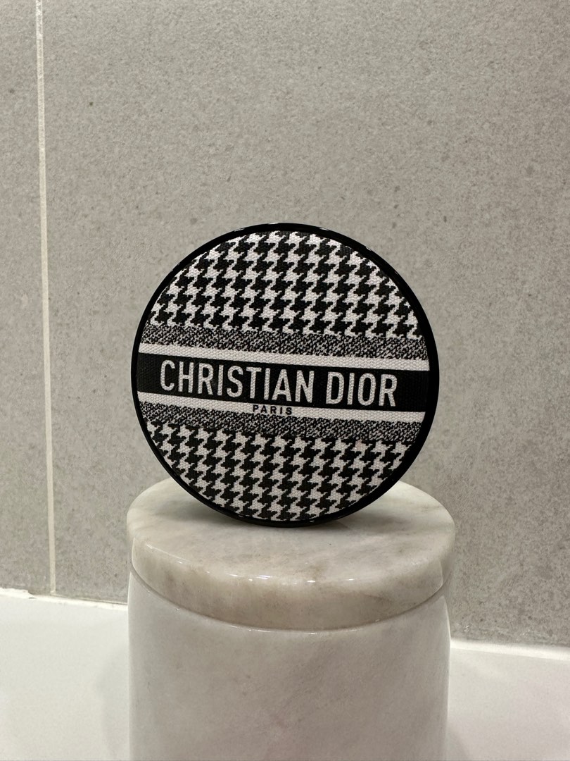 Dior Cushion Foundation, Beauty & Personal Care, Face, Makeup on Carousell
