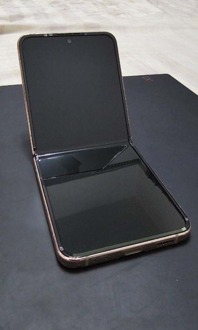 Galaxy Z Flip 4 Pink Gold 256GB, Mobile Phones & Gadgets, Mobile Phones ...