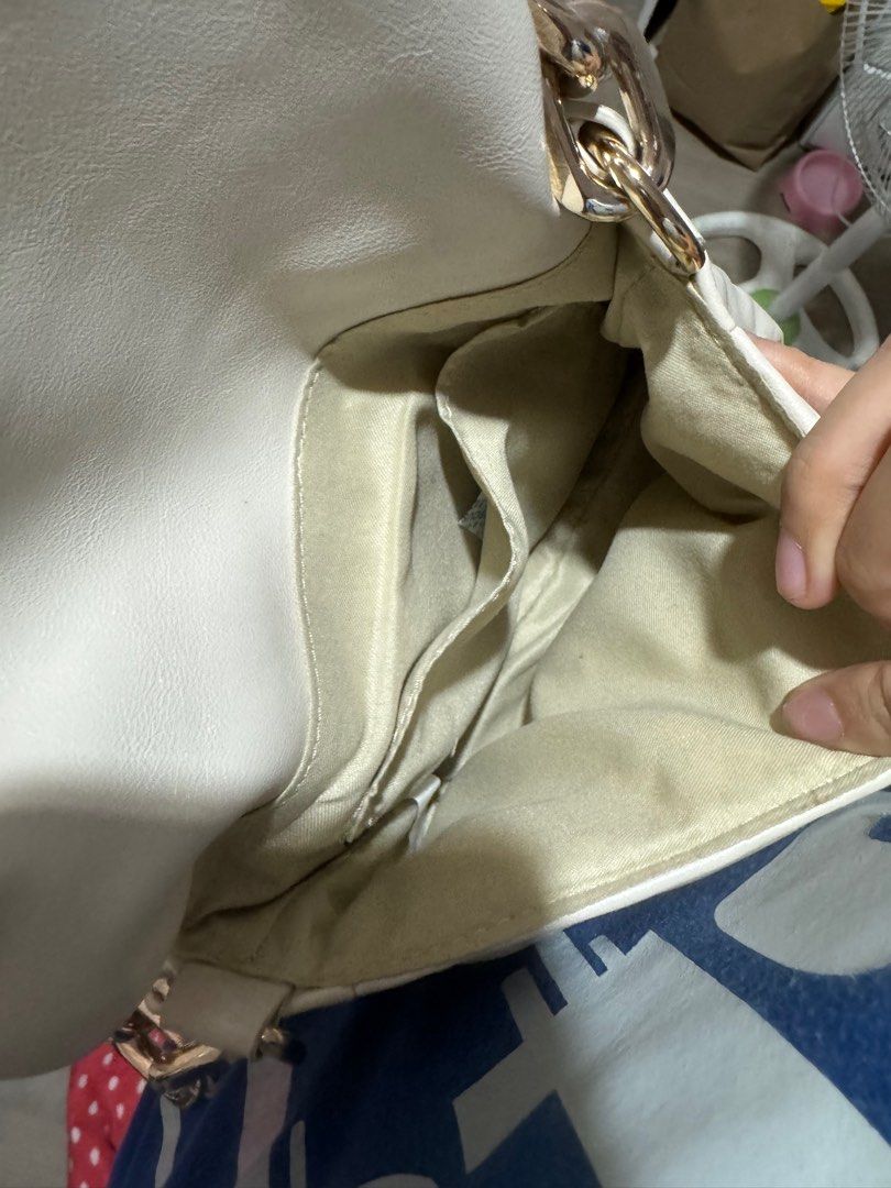 GU crossbody bag, Women's Fashion, Bags & Wallets, Cross-body Bags on ...