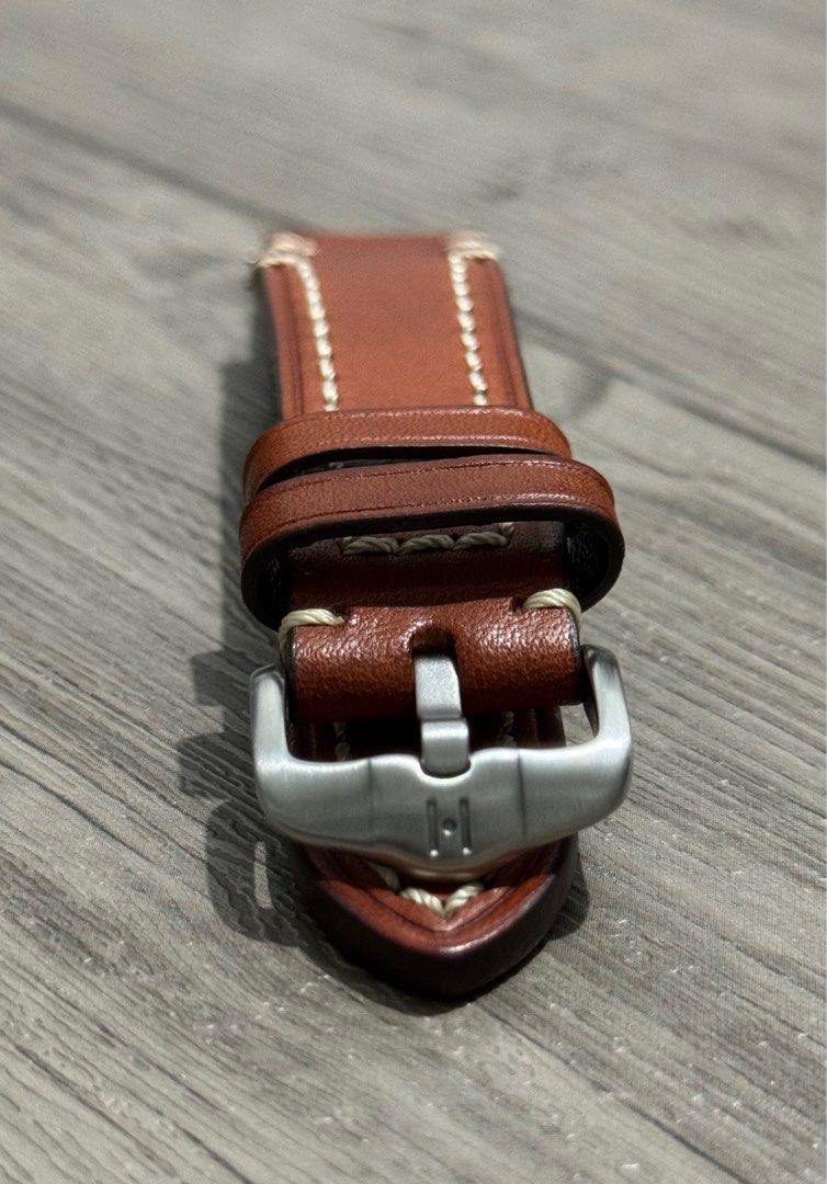 Hirsch watch strap Liberty Artisan 22mm, Men's Fashion, Watches ...