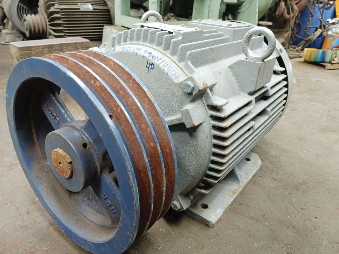 Hitachi Induction Motor 22kw 30hp 220/440V 4P from Japan, Commercial ...