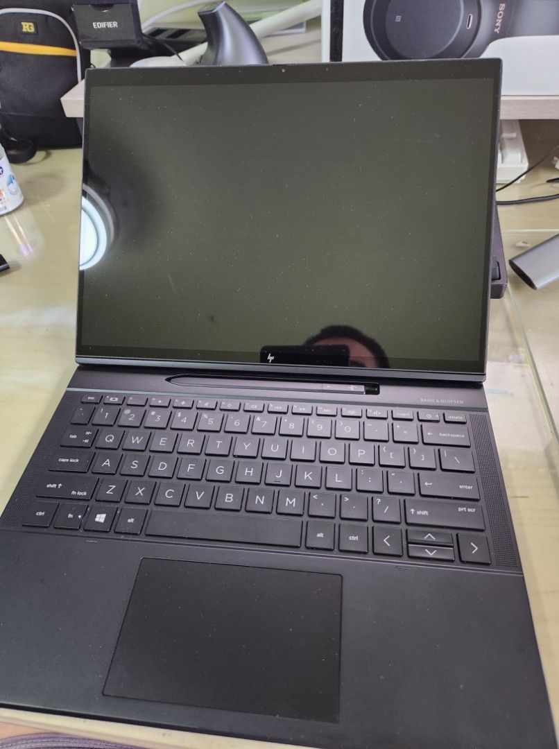 Hp Elite Folio 2 in 1 convertable 8CX Gen2 windows on arm surface pro X ...
