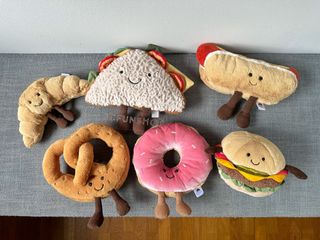 Jellycat Amuseable Baguette Toast Pretzel Croissants, Hobbies & Toys ...