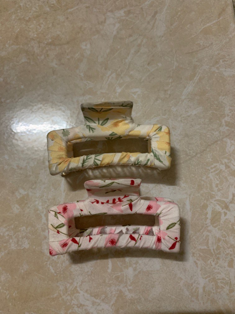 Jepitan Rambut, Fesyen Wanita, Aksesoris di Carousell