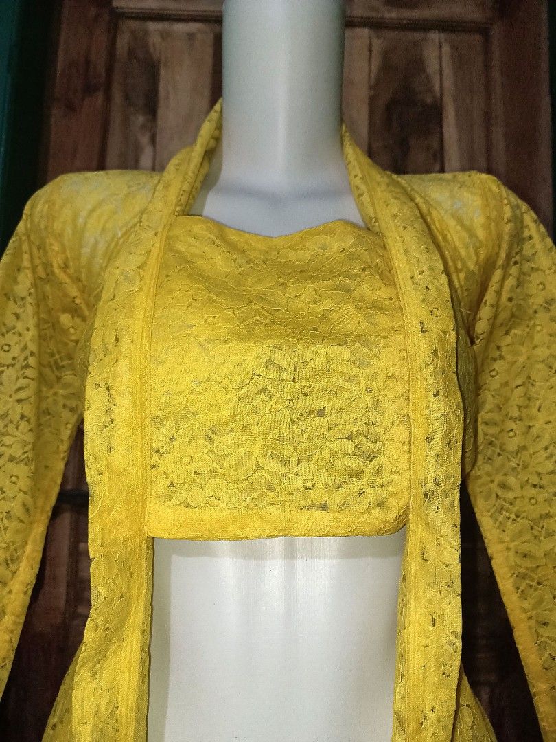 Kutu Baru Brokat / Kutu Baru Kuning / Kebaya Kuning / Kebaya Bali ...