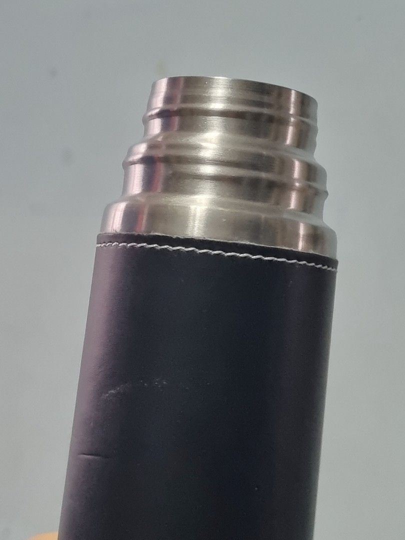 Leather Cladding 0.5L Urbane Thermal Flask (Black), Furniture & Home ...