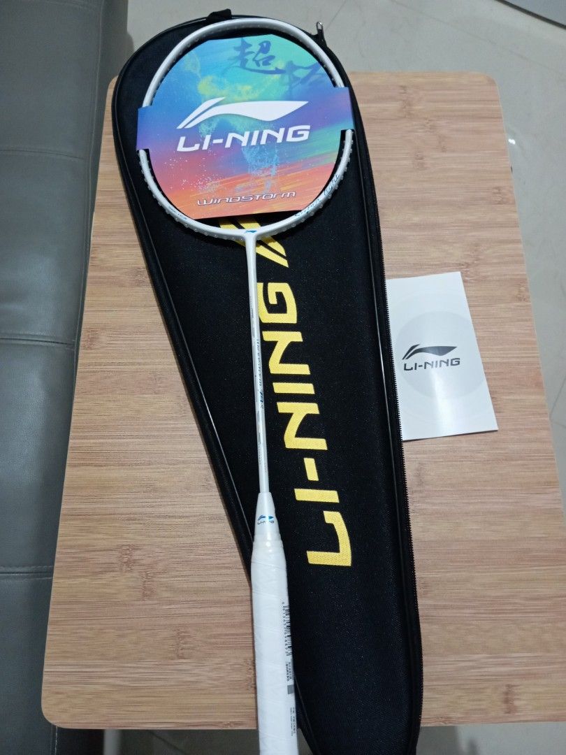 Lining windstorm 79S Badminton Racket, Sports Equipment, Sports & Games ...