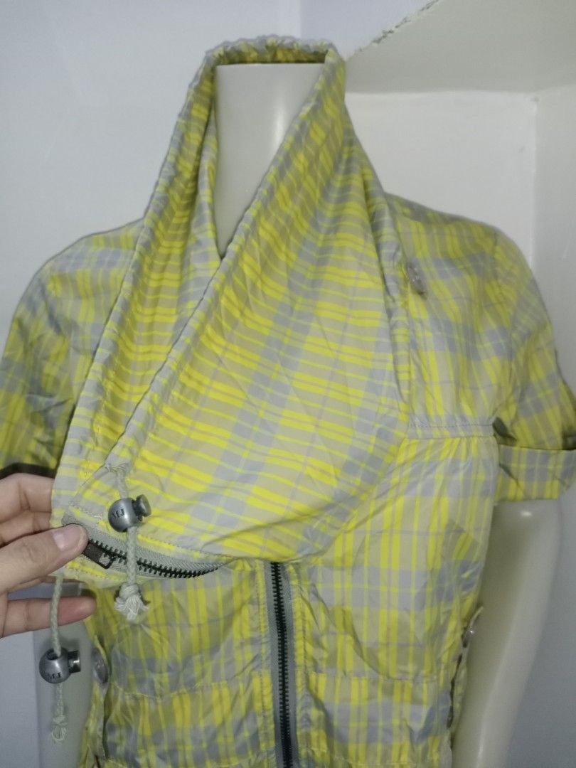 Marc Jacobs Plaid ShortSleeves Rain Jacket Dress, Women's Fashion ...