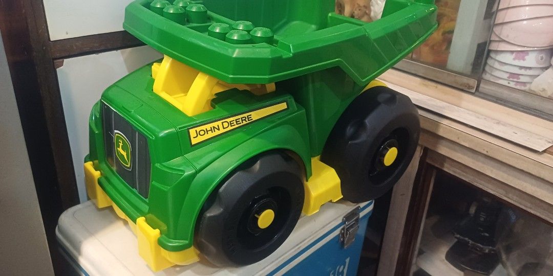 Mega Block dump truck, Hobbies & Toys, Toys & Games on Carousell