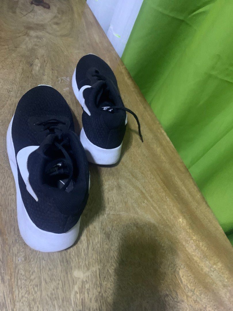 Nike tanjun easyon size 8us men, Men's Fashion, Footwear, Sneakers on ...