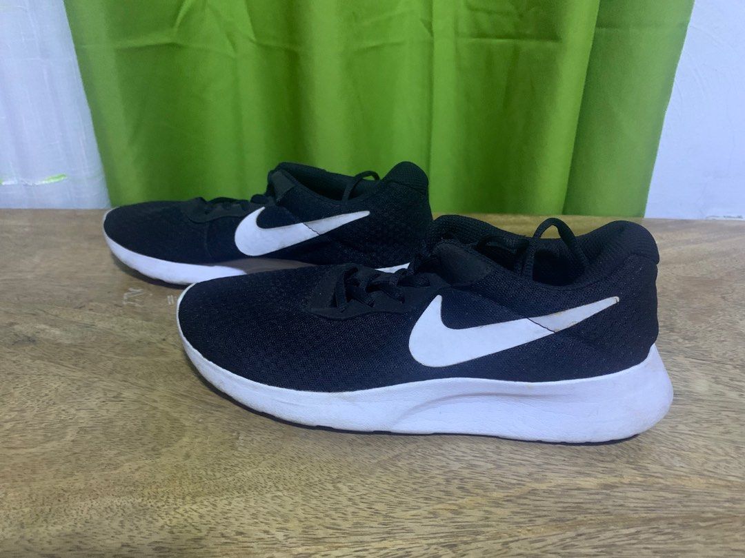 Nike tanjun easyon size 8us men, Men's Fashion, Footwear, Sneakers on ...