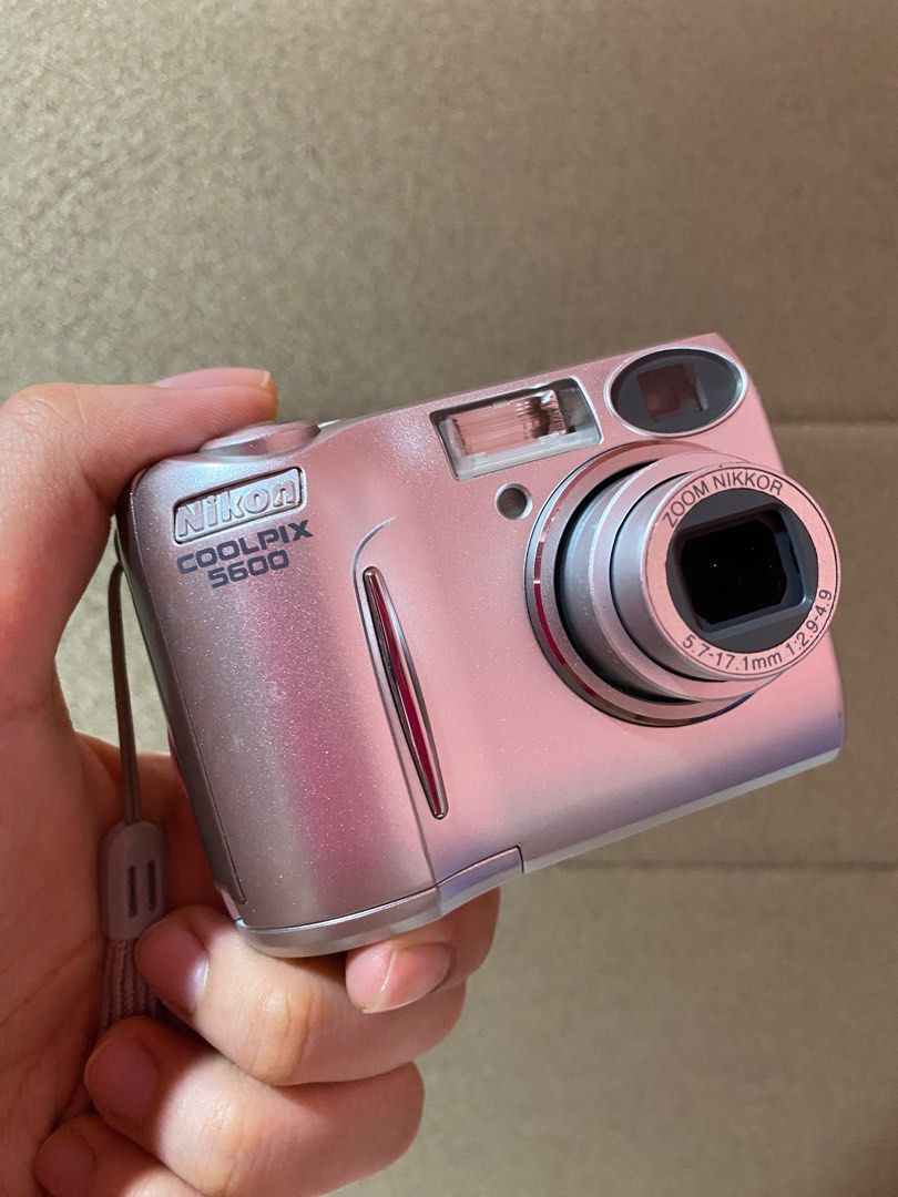 NIKON COOLPIX 5600 DIGICAM, Photography, Cameras on Carousell
