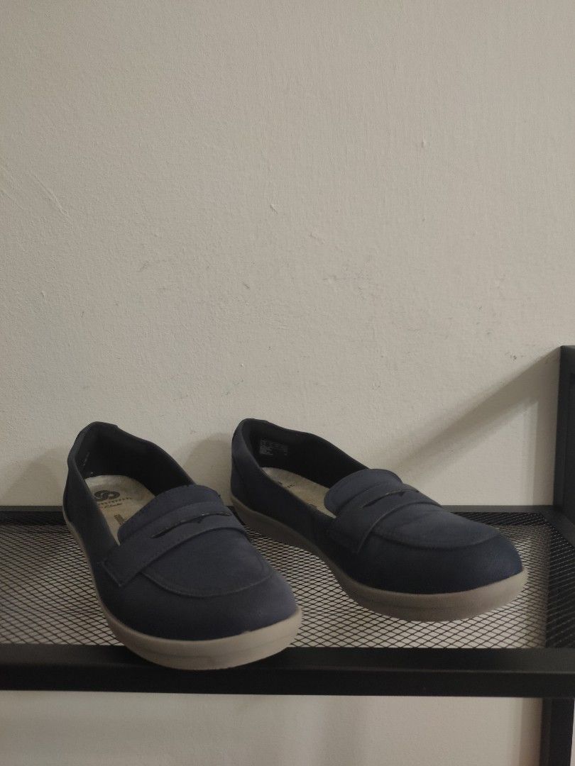 Original Clarks cloudstepper, Women's Fashion, Footwear, Sandals on ...