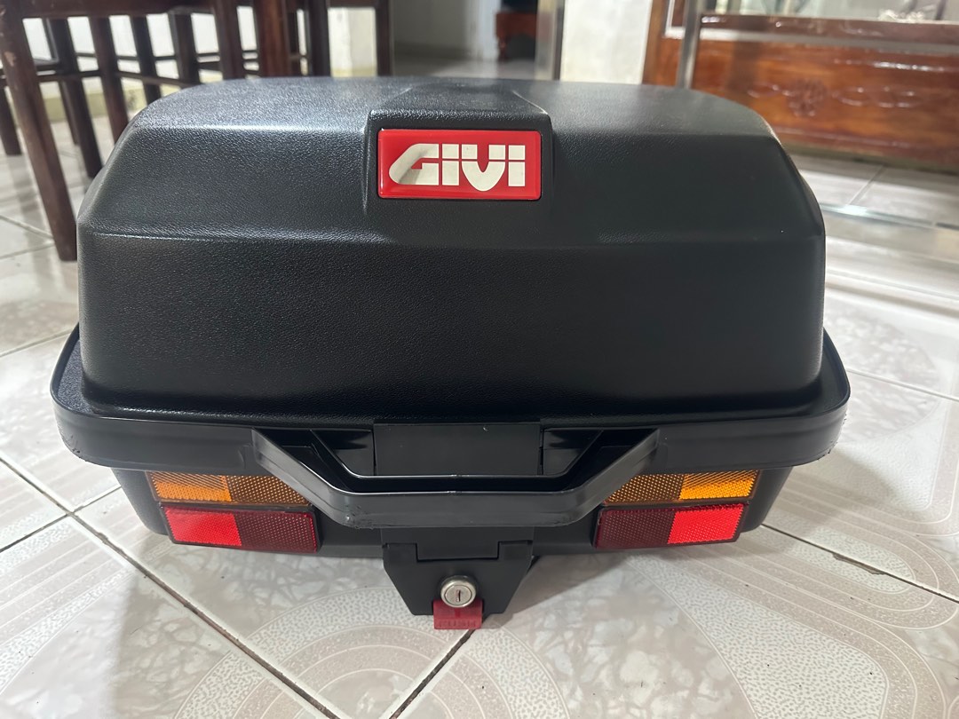 Original Givi box with bracket, Car Parts & Accessories, Other ...