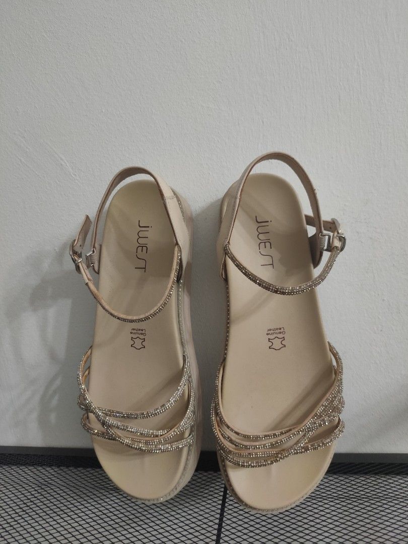 Original jwest, Women's Fashion, Footwear, Sandals on Carousell