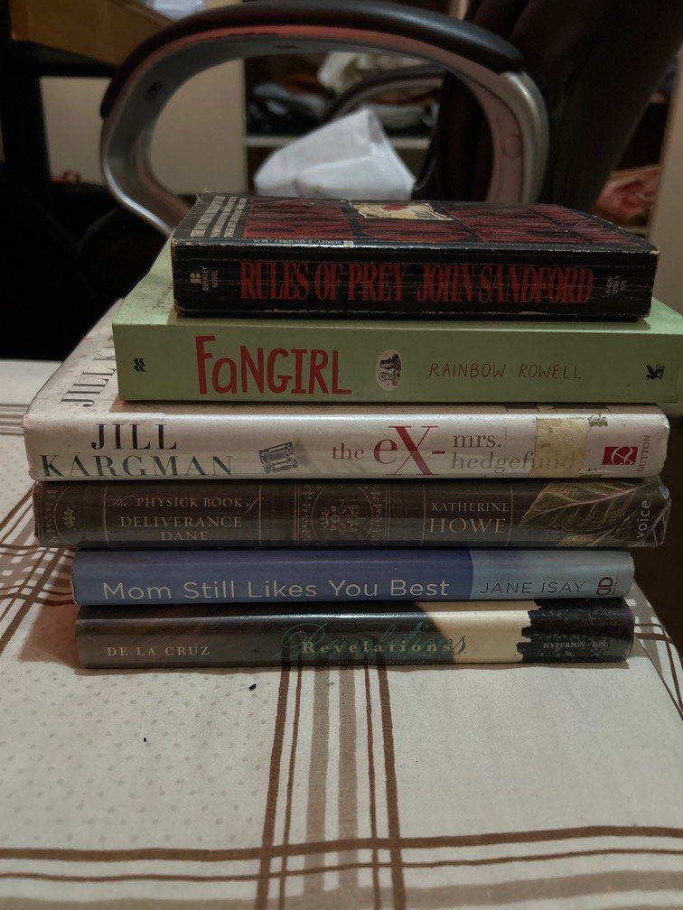 Pre-loved Books Set, Hobbies & Toys, Books & Magazines, Fiction & Non ...
