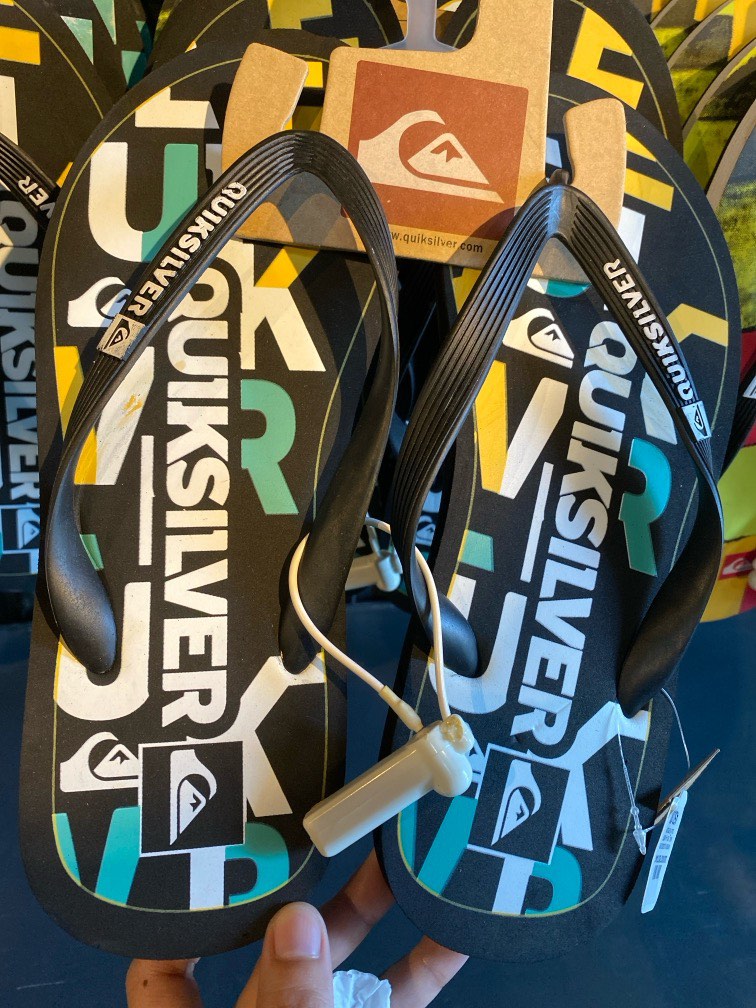 Quicksilver Slippers, Men's Fashion, Footwear, Slippers & Slides on ...