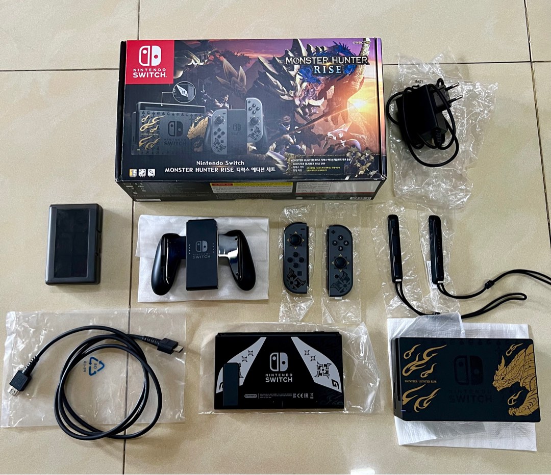 Rare nintendo switch v2 monster hunter edition, Video Gaming, Video ...