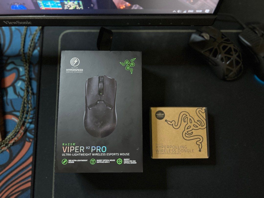 Razer Viper V2 Pro w/ Razer 4k Hyperpolling Dongle, Computers & Tech ...