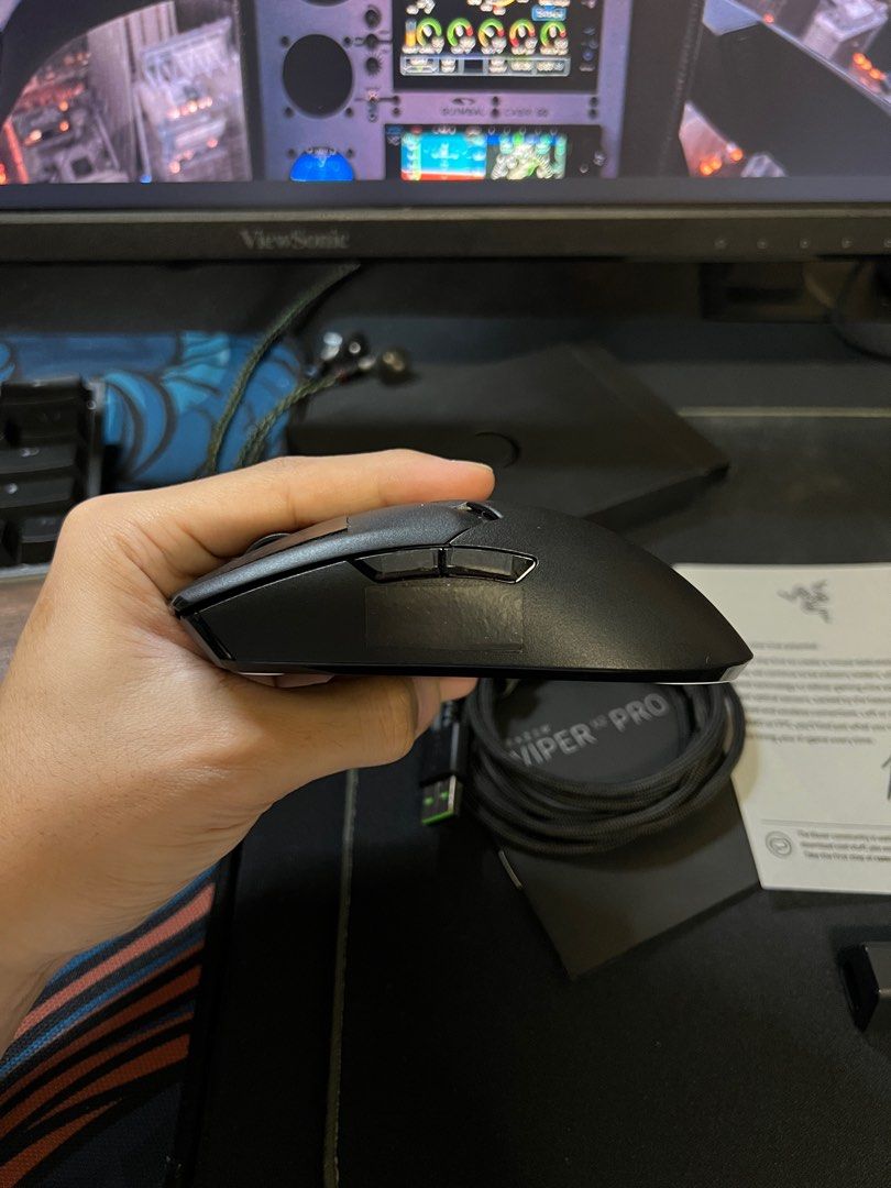 Razer Viper V2 Pro w/ Razer 4k Hyperpolling Dongle, Computers & Tech ...