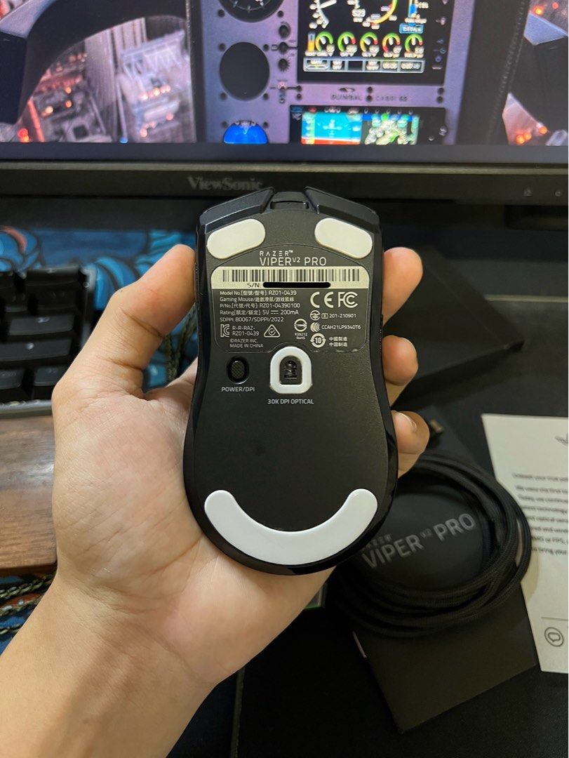 Razer Viper V2 Pro w/ Razer 4k Hyperpolling Dongle, Computers & Tech ...