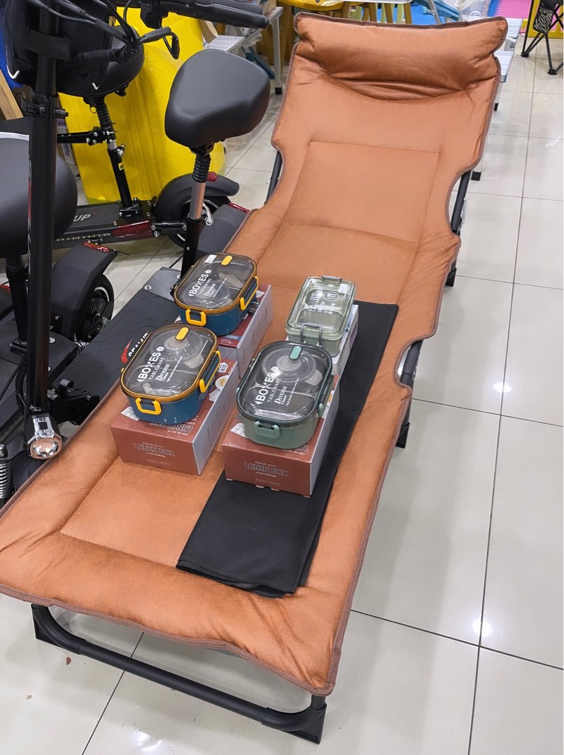Reclain chair kerusi baring kain premium, Furniture & Home Living ...