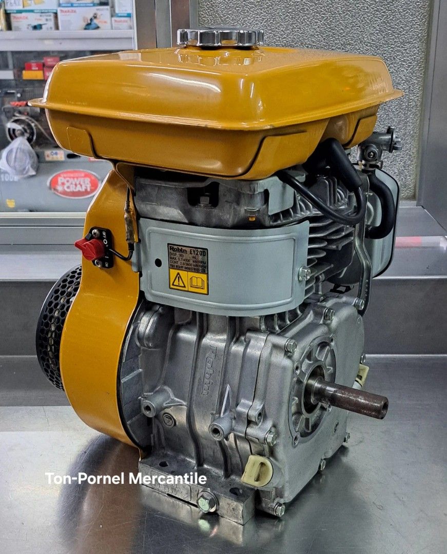 ROBIN 5HP GASOLINE ENGINE, Commercial & Industrial, Construction Tools ...