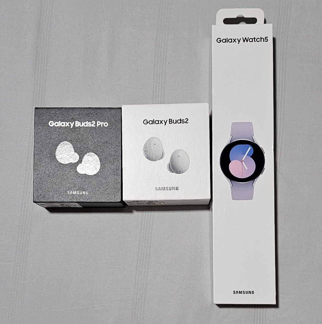 Samsung Galaxy Buds2 (White), Galaxy Buds2 Pro (White), Galaxy Watch5 ...