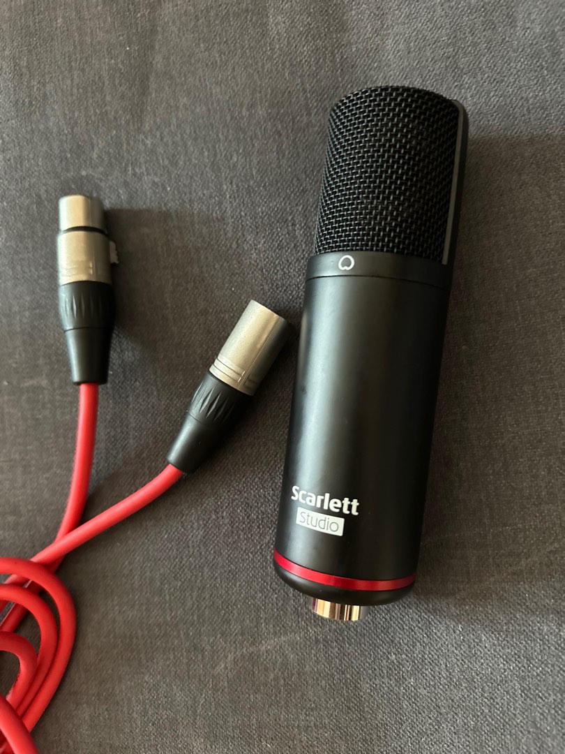 Scarlett CM25 mkIII cardoid condenser XLR microphone with original ...