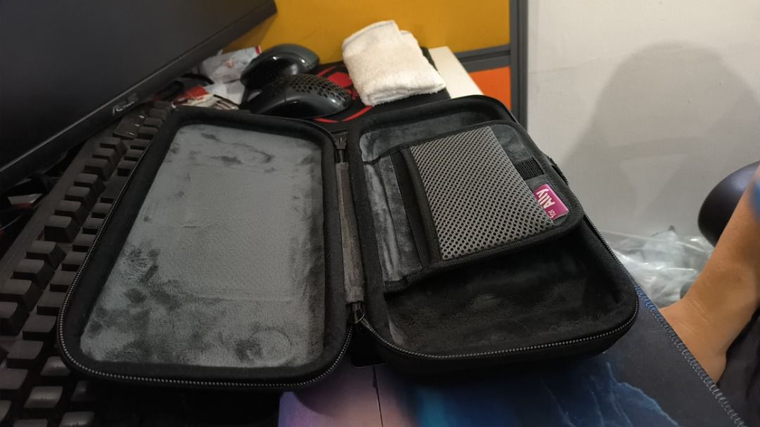 Skull & Co Grip Case w/ EDC Carrying Case for Rog Ally, Mobile Phones ...