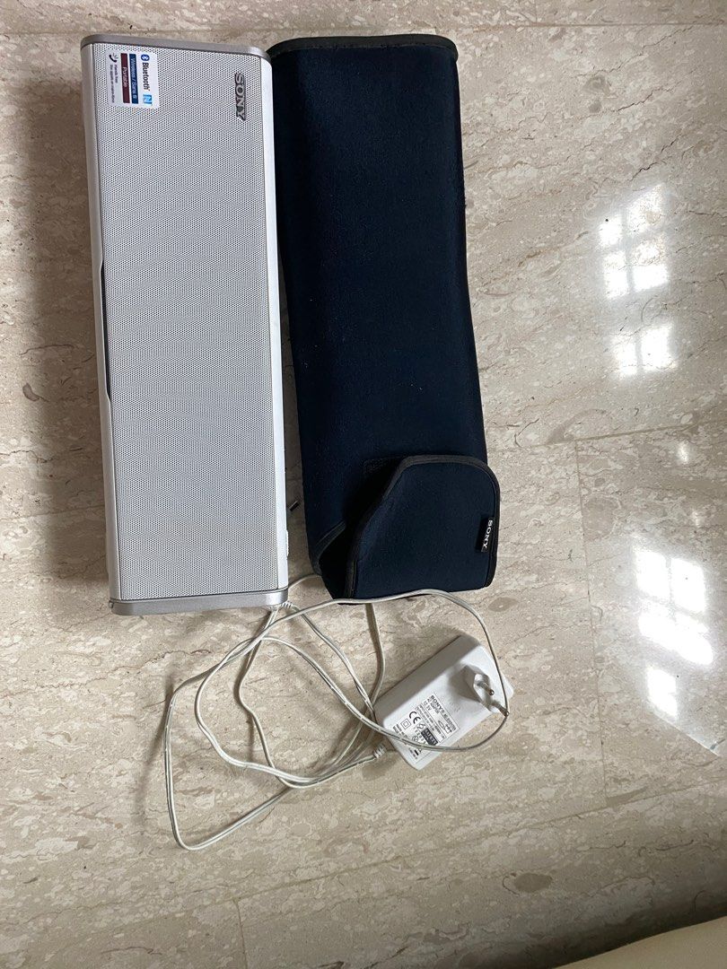 Sony SRS -BTX300 Bluetooth portable speaker, Audio, Portable Music ...