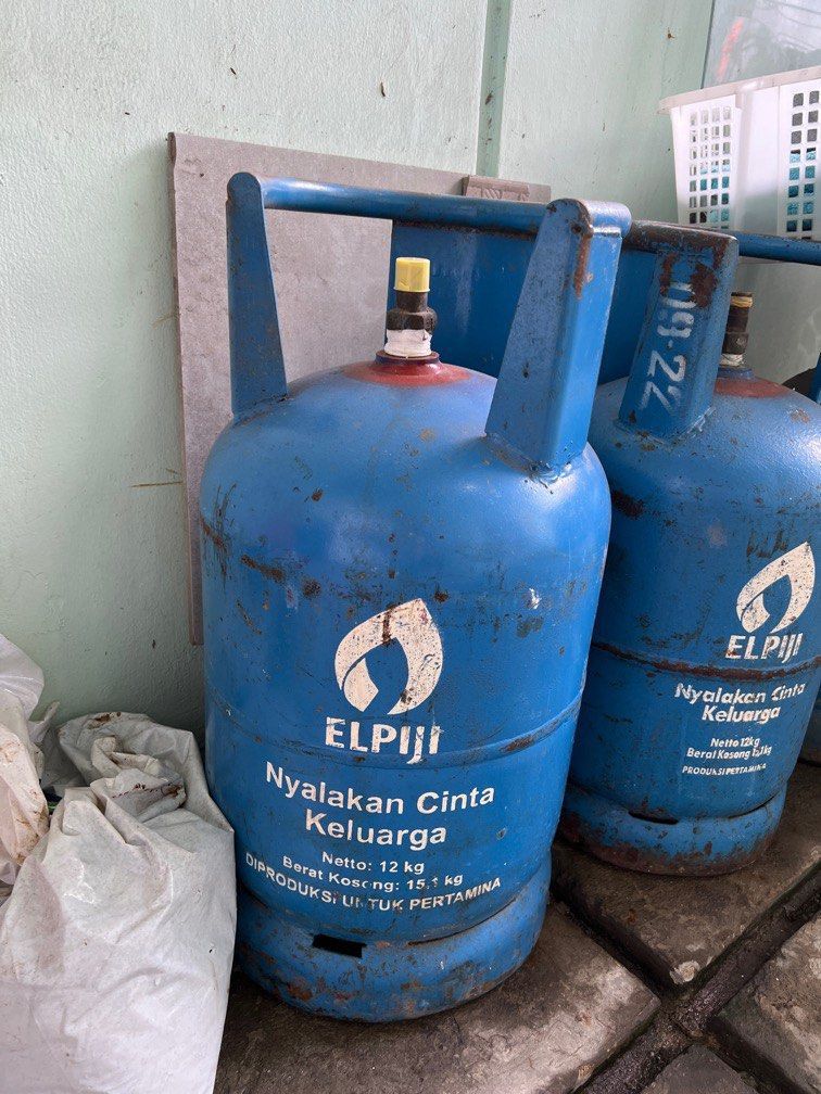 Tabung Gas 12kg/Tabung Gas Biru Kosong Elpiji, Perabotan Rumah di Carousell