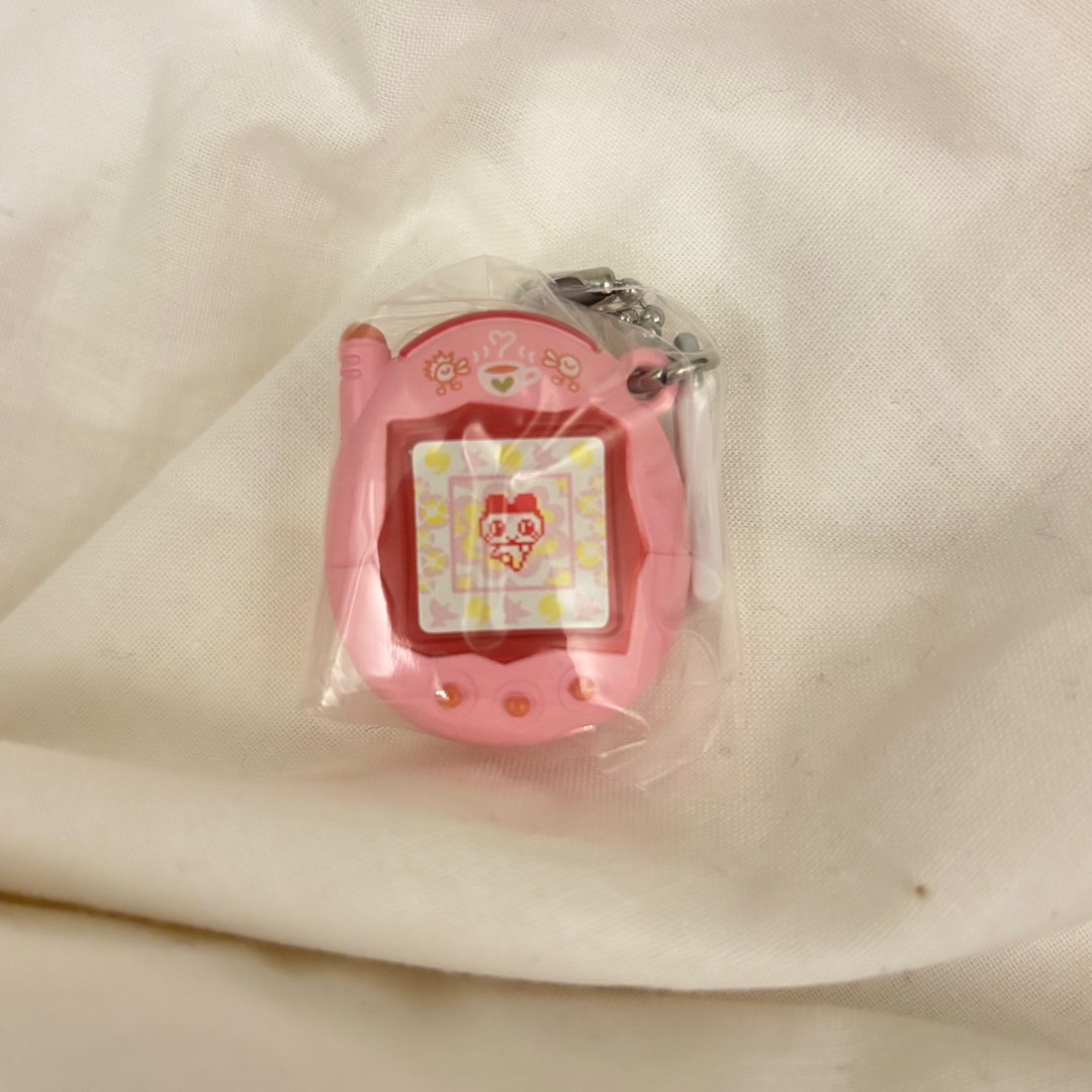 Tamagotchi Keychain Mametchi, Hobbies & Toys, Memorabilia ...