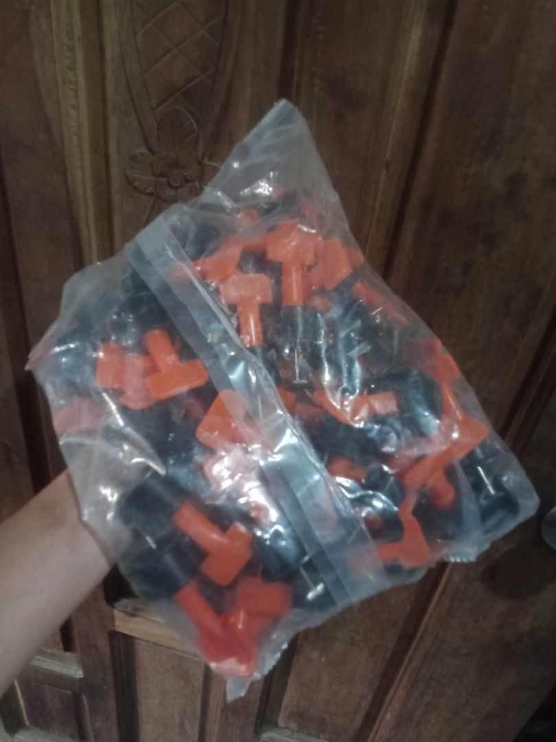 Tile Levellers | Mini Level Wedges Alignment | Tile Spacers, Commercial ...