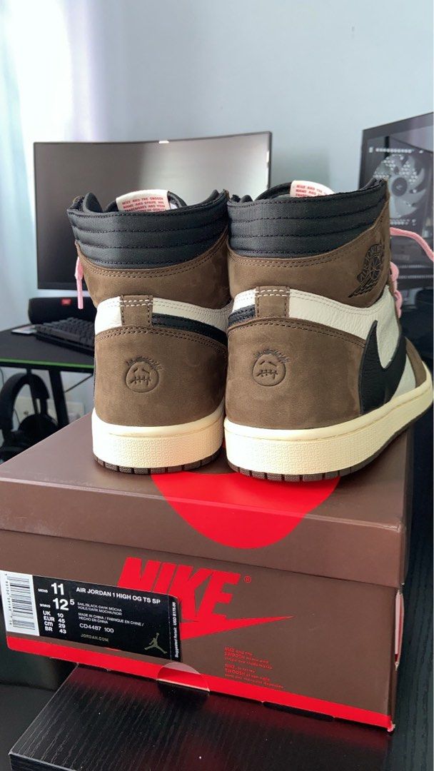 Travis Scott Jordan 1s Mocha High, Men's Fashion, Footwear, Sneakers on ...