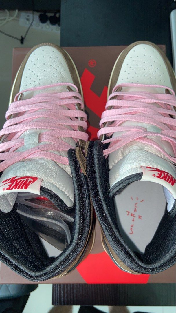 Travis Scott Jordan 1s Mocha High, Men's Fashion, Footwear, Sneakers on ...