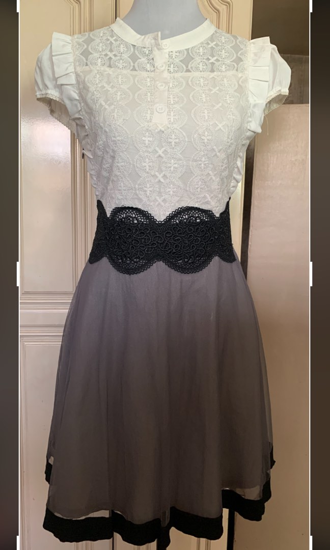 Tri- Color Lace Dress, Women's Fashion, Dresses & Sets, Dresses on ...