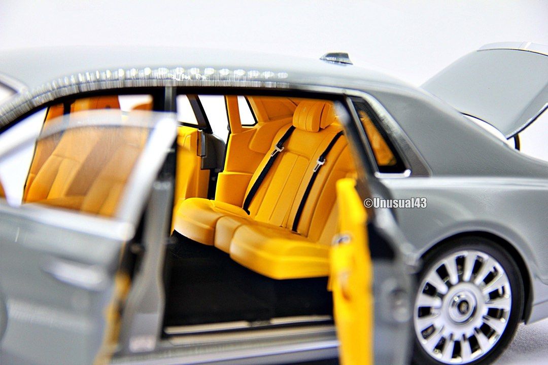 1/18 Dealer Edition Rolls Royce Phantom VIII Cement Grey Diecast Fully ...