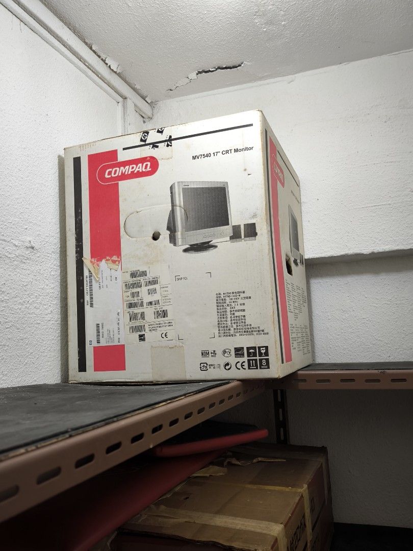 17" CRT monitor, Computers & Tech, Parts & Accessories, Monitor Screens ...