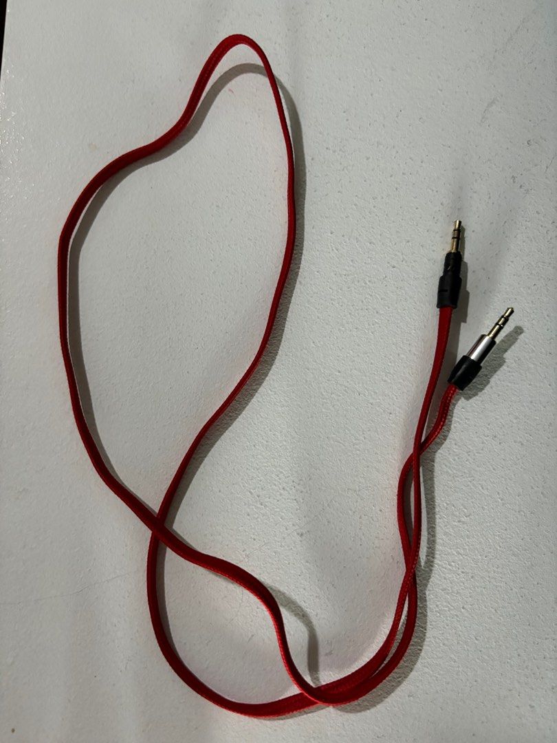 3.5mm male to male audi cable, Audio, Other Audio Equipment on Carousell