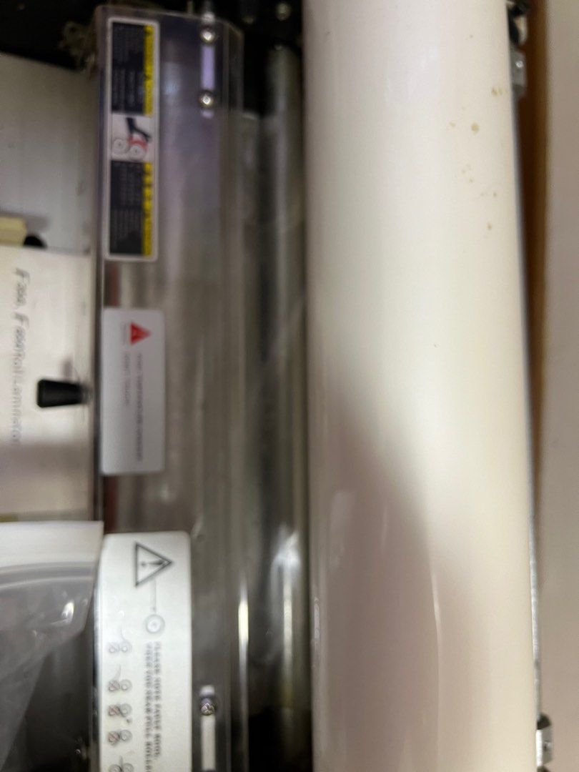 650 Roll Laminator Machine, Everything Else on Carousell