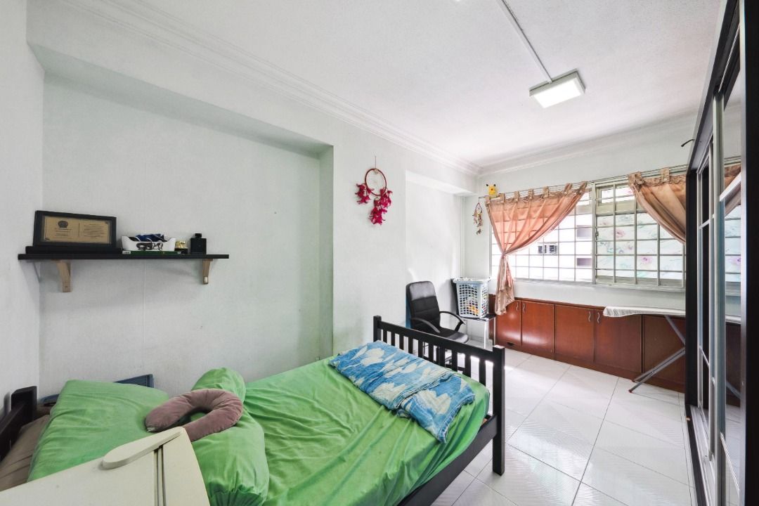 830A Jurong West Street 81, Property, For Sale, HDB on Carousell