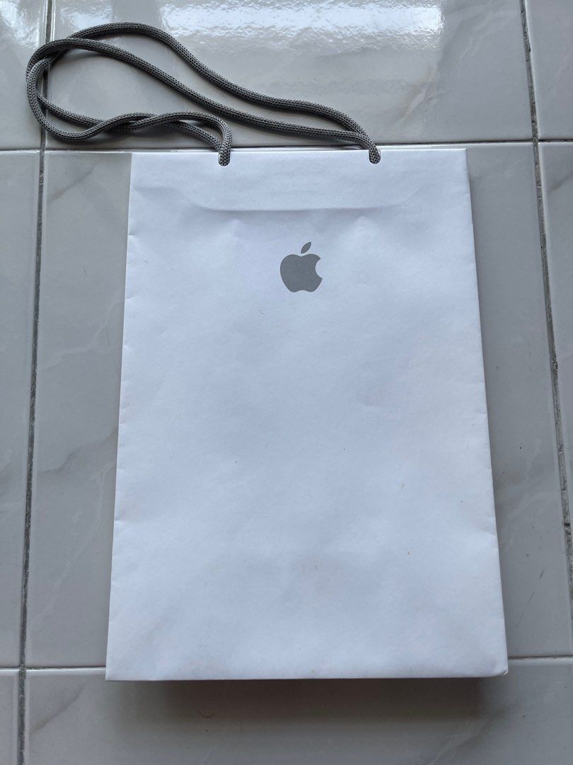 Apple Paperbag (white), Looking For on Carousell