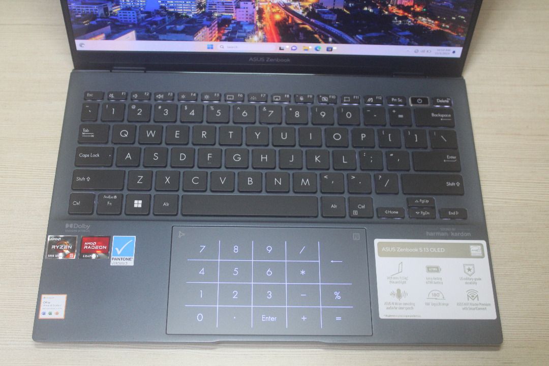 Asus Zenbook S13 Oled 2.8k Ryzen 5 6600u Ram 8gb ssd 512gb Backlit keys ...