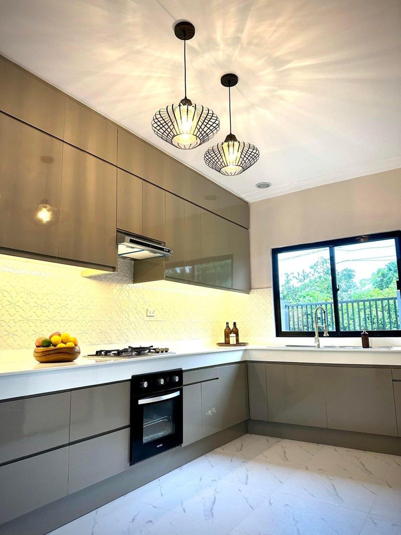 brand new modern contemporary Tagaytay rest house near balay dako, Property, For Sale, House ...