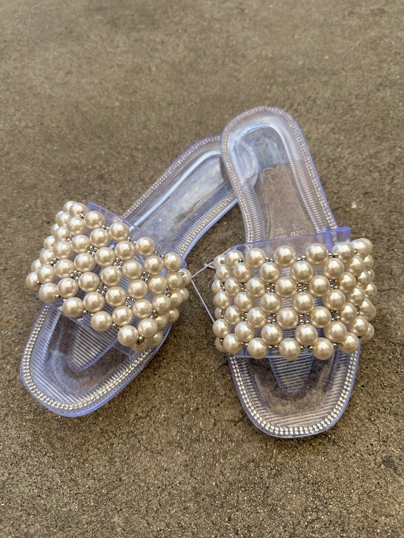 Brandnew Jessica Candyle Pearl Clear Sandals, Women's Fashion, Footwear ...