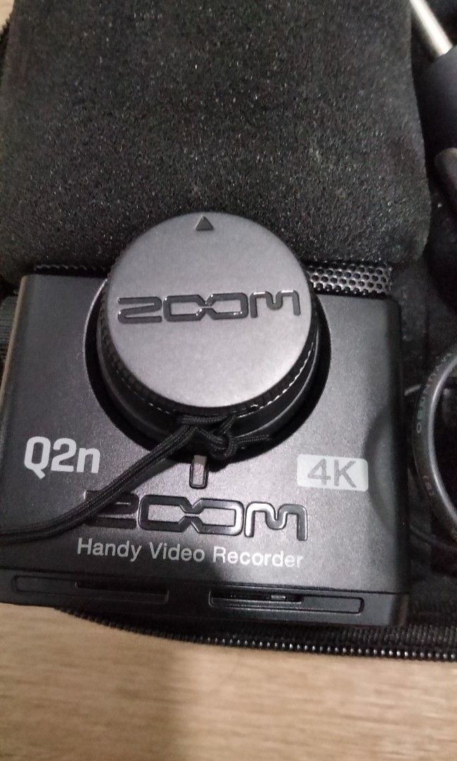 Camera recorder Zoom Q2n 4K, Photography, Video Cameras on Carousell