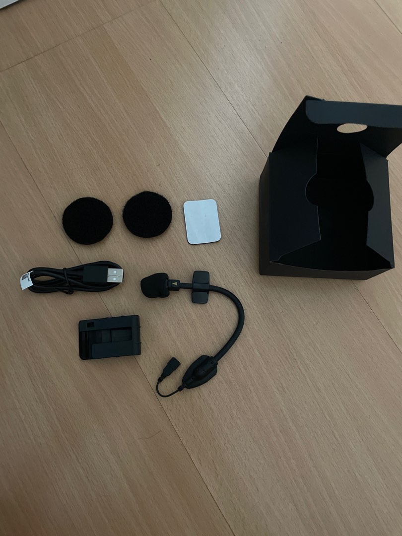 Cardo packtalk edge, Audio, Headphones & Headsets on Carousell