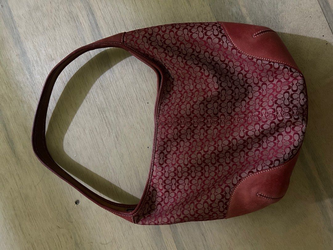 Coach Vintage Dumpling Bag, Women's Fashion, Bags & Wallets, Tote Bags ...